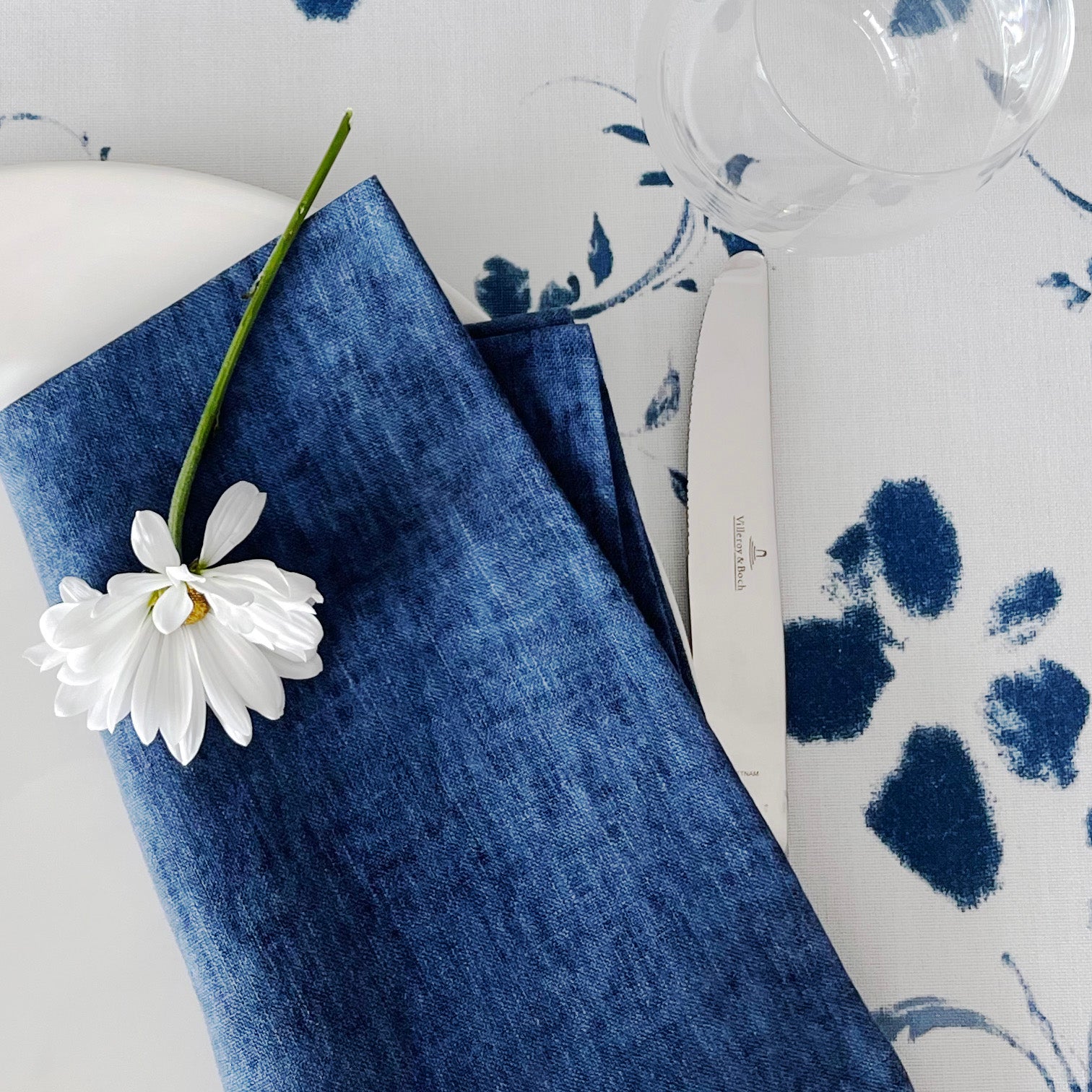 Contemporary Table Settings | Luxury Placements & Napkins – Mode Living